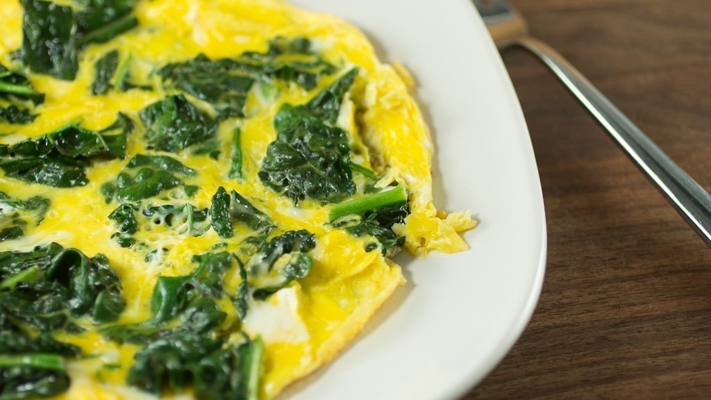 Omelet with spinach and ricotta - Functional Home Training